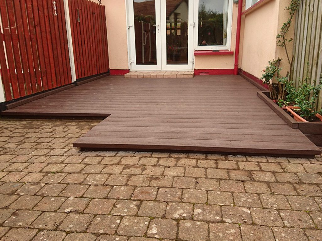 Plastic Decking | Plastic Decking Ireland | Irish Recycled Products