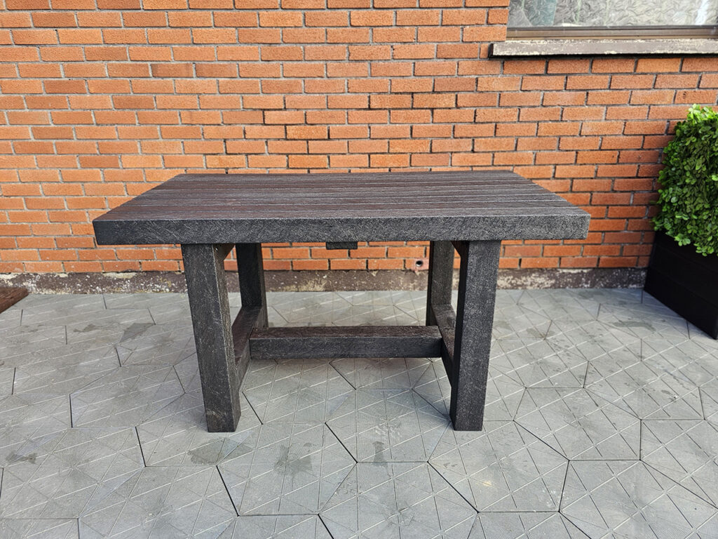 Tony Picnic Table | Irish Recycled Products